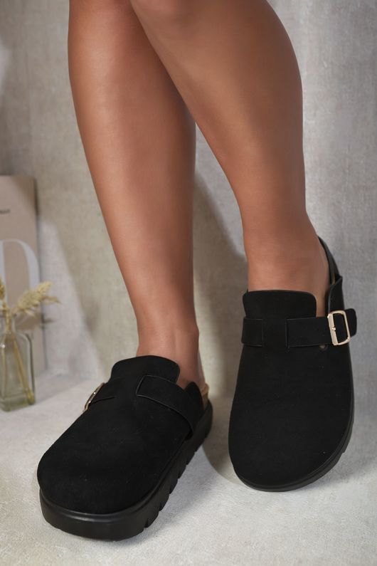 Black Cecilia Chunky Closed Toe Buckle Sandals | ikrush